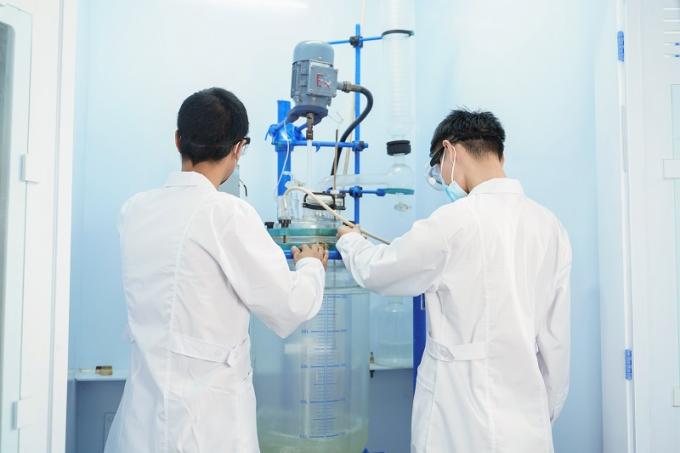 China SICHUAN HONGRI PAHRM-TECH CO., LTD factory production line